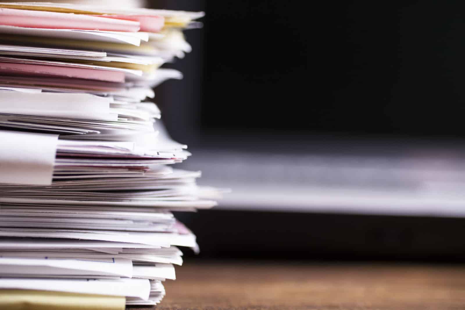 Run on Zurich notary's offices: Housing initiative causes hectic ...